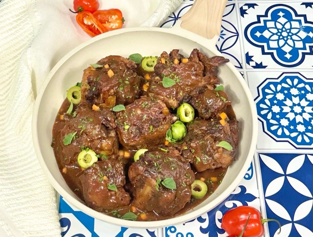 Receta de Rabo Encendido: El Estofado Cubano que Calienta el Alma ...